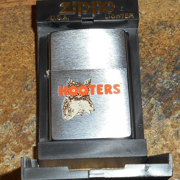 zippo | Accessories | Rare 200 Zippo Hooters Full Size Advertising Lighternib | Poshmark
